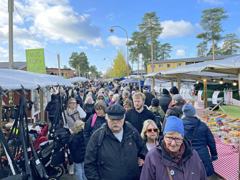 Rättviks Höstmarknad 2023 förenade tradition och nutid - Svensk ...